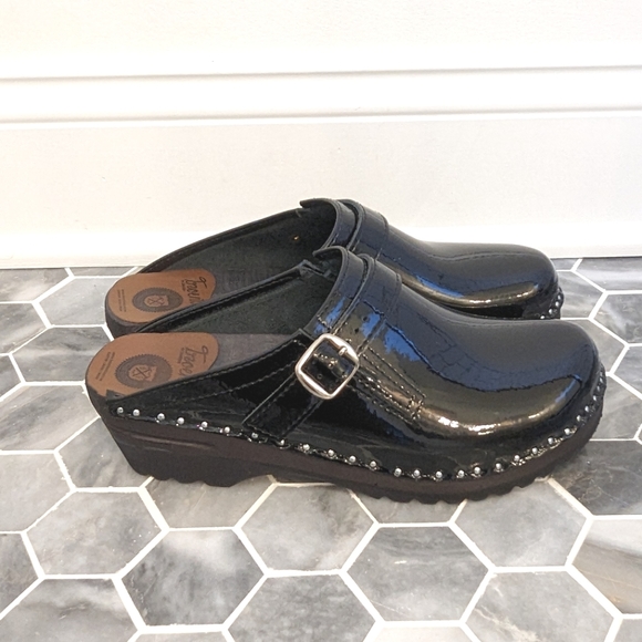 Troentorp | Shoes | Troentorp Black Patent Leather Shiny Studded Slip ...